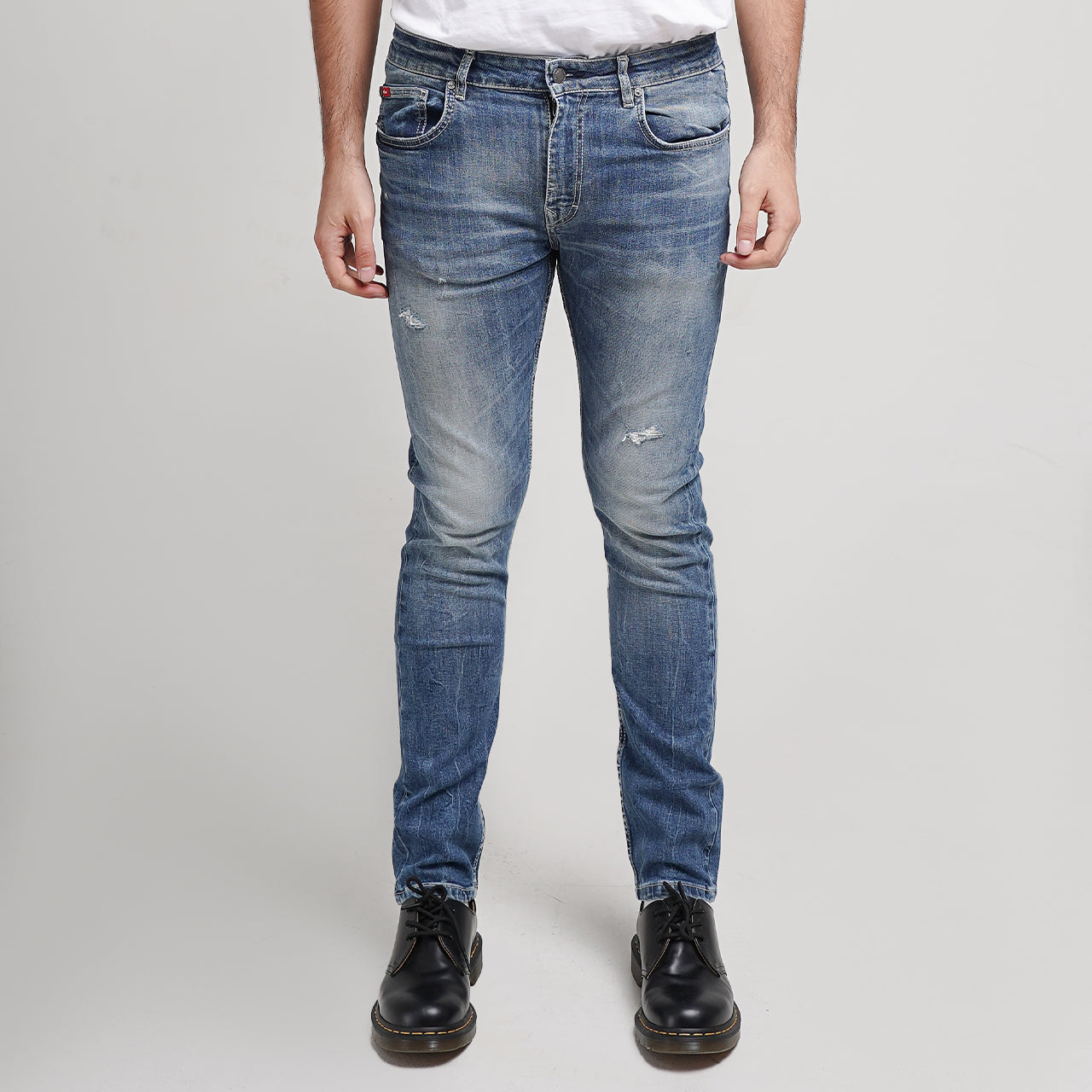 Lee Cooper Jeans Norris Ripped Medium Blue – Lee Cooper Indonesia